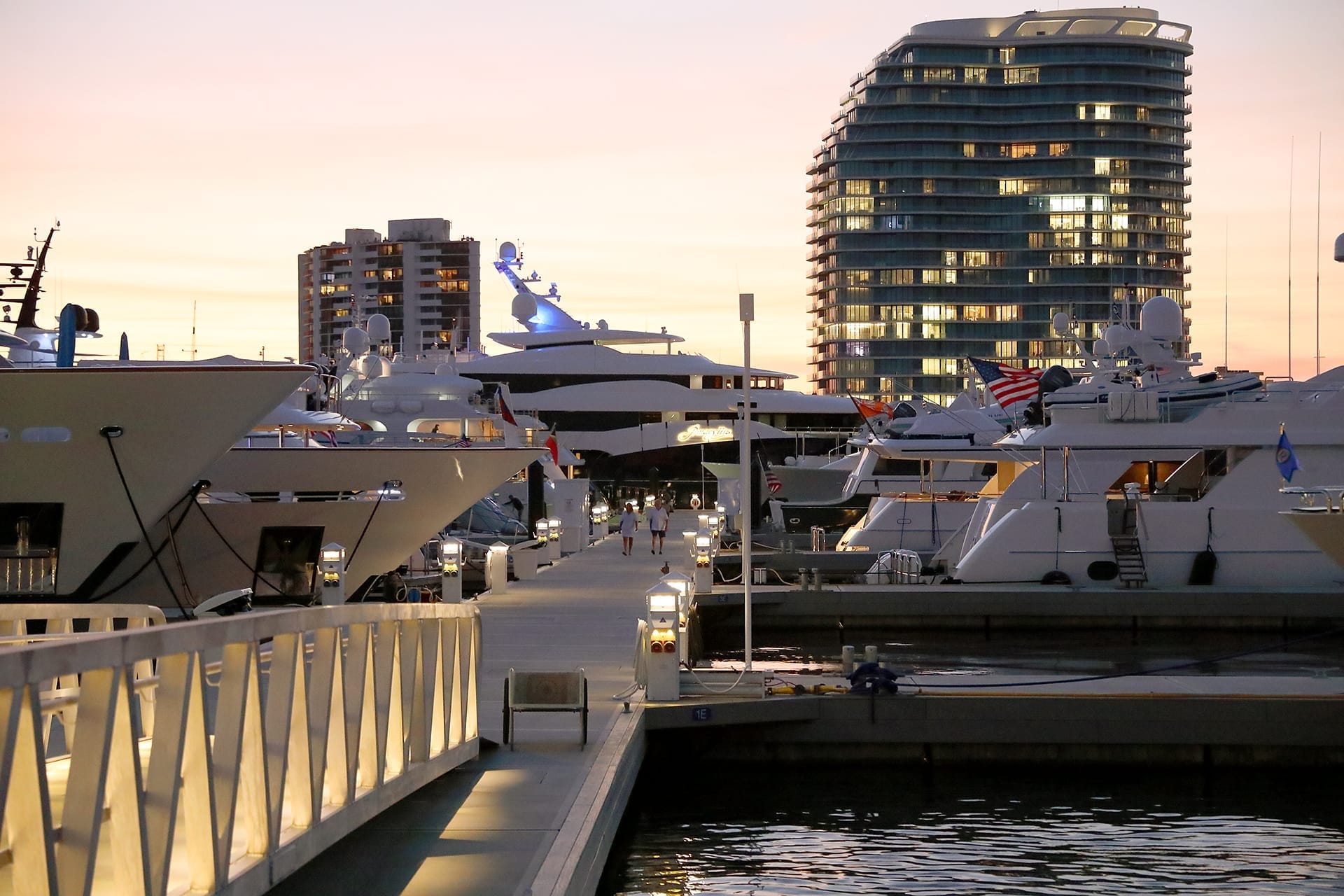 Floating Dock Systems | Bellingham Marine Global Marina Construction